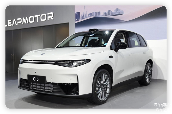 【零跑C10内饰曝光，轴距2825mm，_车家号_发现车生活_汽车之家