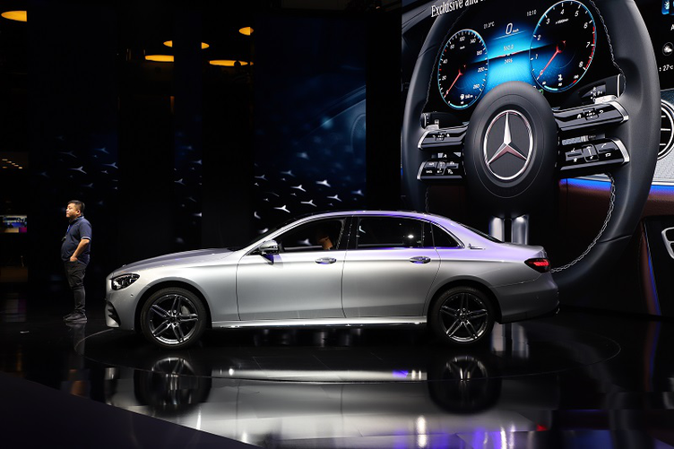 搭载插混动力系统 新款梅赛德斯-奔驰E300eL或将于明年上市_车家号_发现车生活_汽车之家