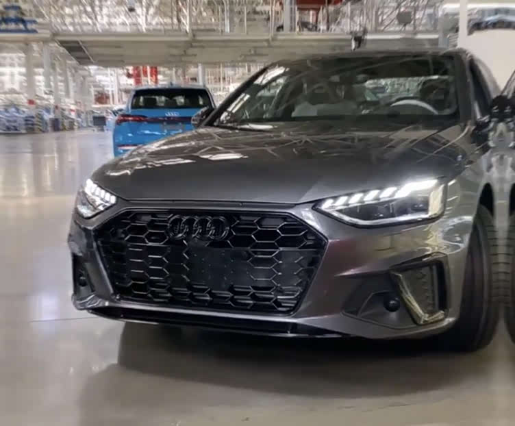 2023款奥迪A4L星夜版实车曝光，运动效果很明显_车家号_发现车生活_汽车之家