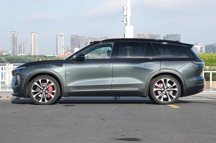 理想L9要选到ES8的配置，需要加多少钱_车家号_发现车生活_汽车之家