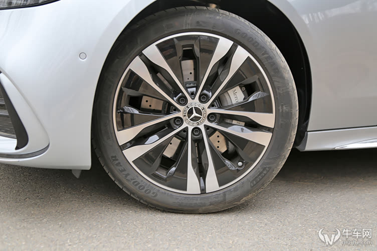 配置到顶的插混车型，试驾奔驰C350 eL_车家号_发现车生活_汽车之家