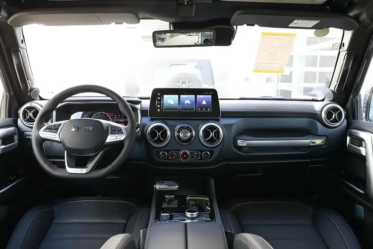 换装大联屏，全新北京BJ40内饰首曝，动力提升，现款15.98万元起_车家号_发现车生活_汽车之家