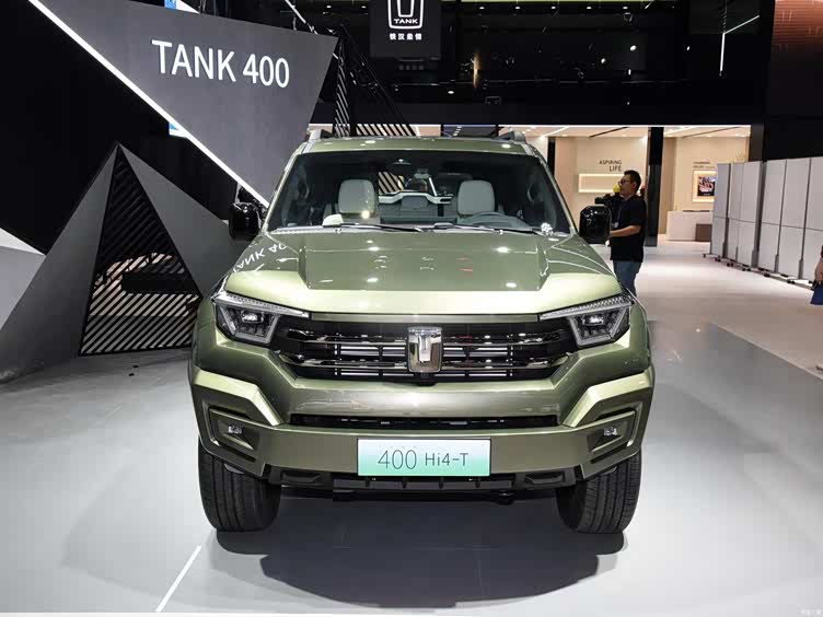 2023成都车展:坦克400Hi4-T预售28.50万起 新能源硬派越野SUV新生_车家号_发现车生活_汽车之家