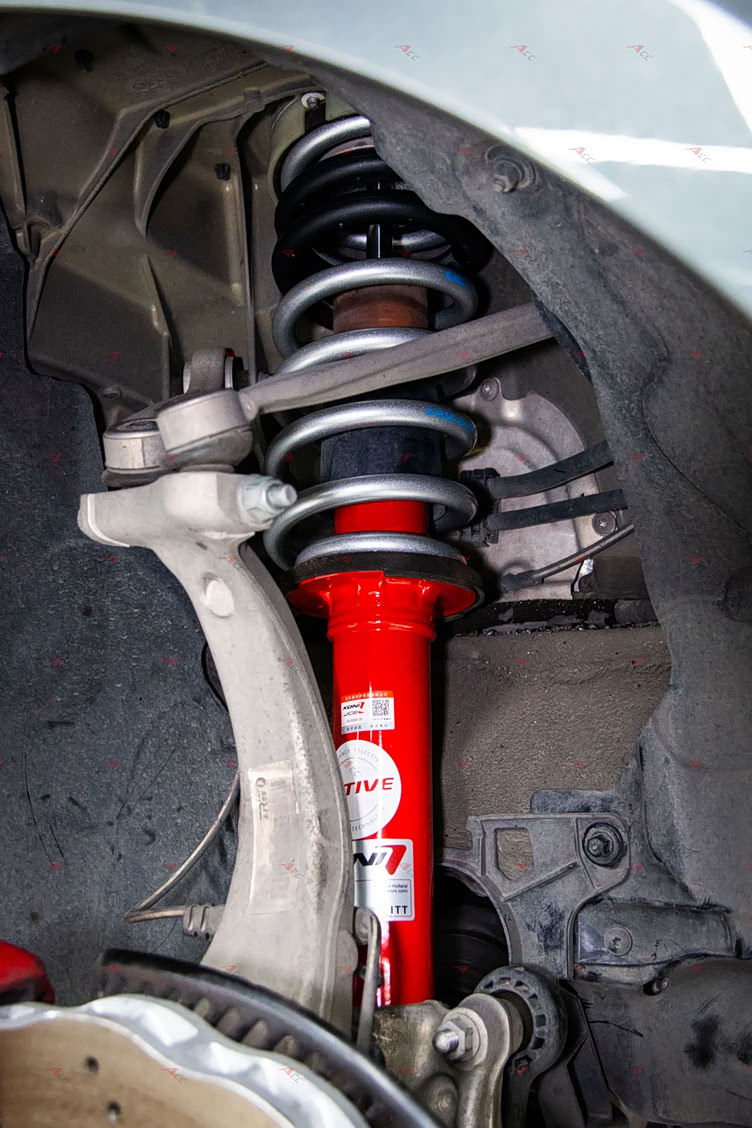 奥迪A4L改装避震 如果要大改姿态是第一步_车家号_发现车生活_汽车之家