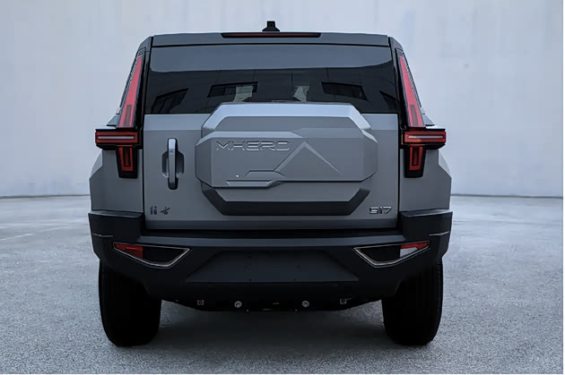 【文章】对标仰望U8？东风猛士M18-2官图发布，售价或超70万元_车家号_汽车之家