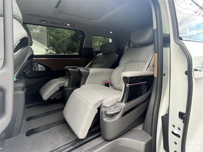 传祺推出新一代M8大师版，向25万级豪华MPV市场“亮剑”！_车家号_发现车生活_汽车之家