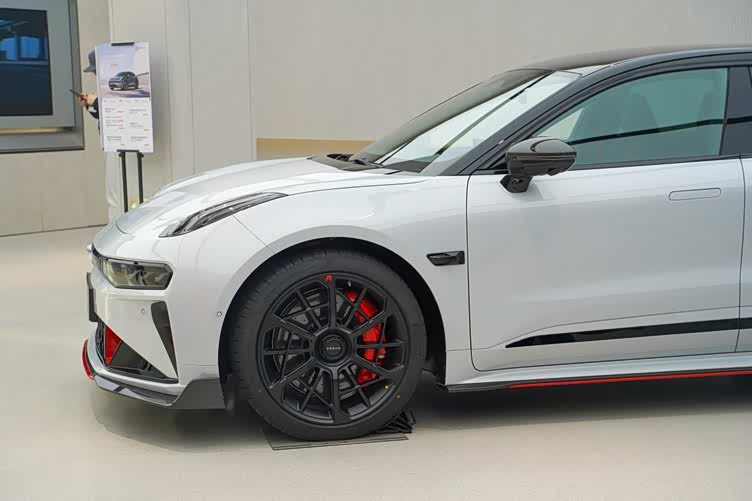 电动超跑极氪001FR：创新电动超跑，引领未来汽车潮流！_车家号_发现车生活_汽车之家