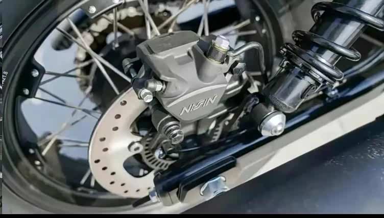 黑武士CM550和无极CU525静态对比，新品牌也有大能量_车家号_发现车生活_汽车之家