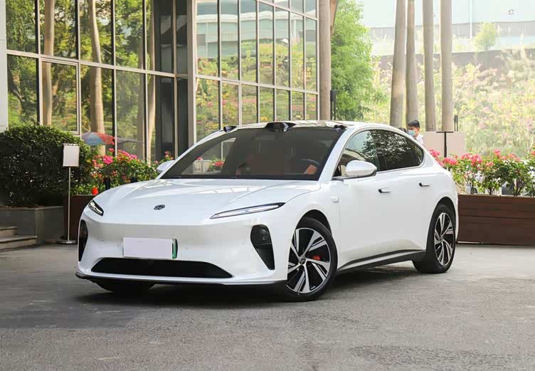 2023款蔚来ET5，NAD自动驾驶技术，坐姿高视野差是为了自动驾驶？_车家号_发现车生活_汽车之家