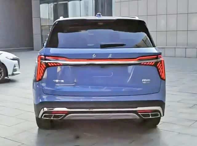 红旗HS6实车亮相，中大型SUV，3种座椅布局，预计6-7月份发布_车家号_发现车生活_汽车之家