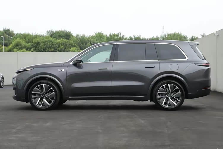 理想L9要选到ES8的配置，需要加多少钱_车家号_发现车生活_汽车之家