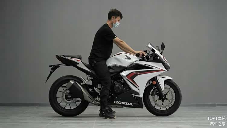 本田CBR400R试驾报告，更适合通勤的高颜值跑车_车家号_发现车生活_汽车之家