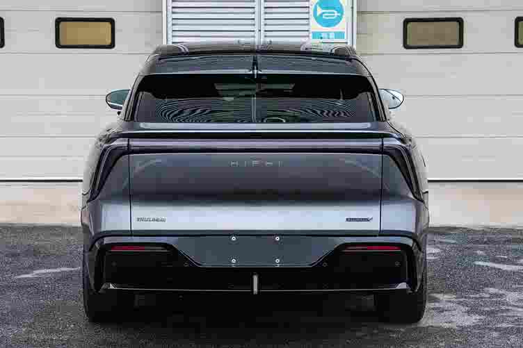 集齐XYZ？新车HiPhi Y曝光，长近5米，或是高合最便宜的一款_车家号_发现车生活_汽车之家