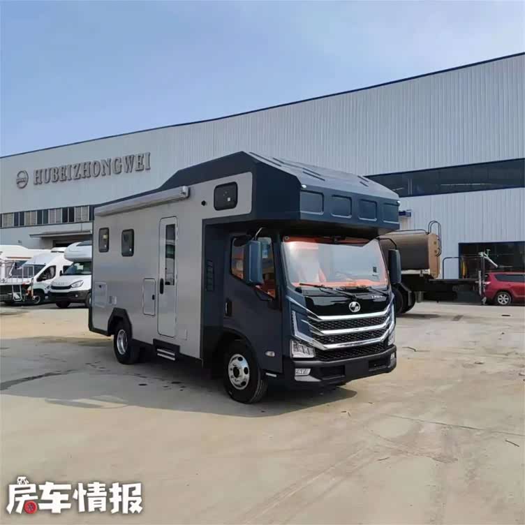 30多万就能带走的平头房车，2.8T自动挡好上手，内部比小公寓舒服_车家号_发现车生活_汽车之家