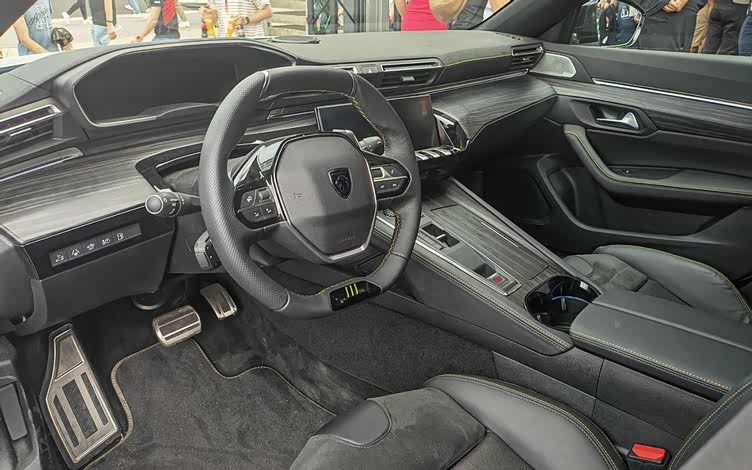 新款标致508国内实拍，造型个性帅气，新增1.6T插混，这次稳了？_车家号_发现车生活_汽车之家