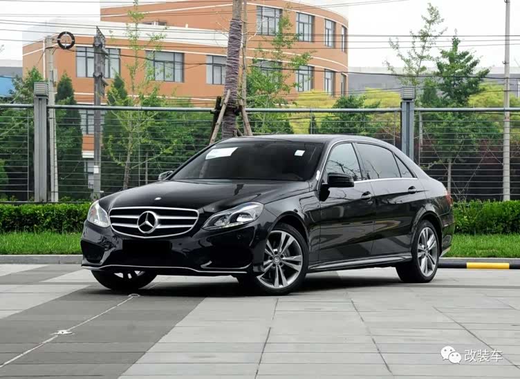 VIP范十足的奔驰E级W212，改装让车子变得更加年轻、更有气质_车家号_发现车生活_汽车之家