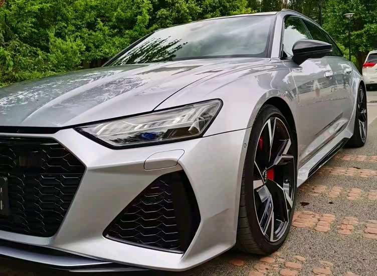 4.0T动力表现出色，奥迪RS6近距离实拍，加速感十足_车家号_发现车生活_汽车之家