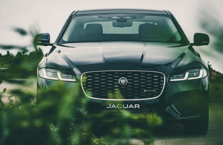 捷豹XFL和奥迪A6L怎么选！对比过后自有分晓_车家号_发现车生活_汽车之家