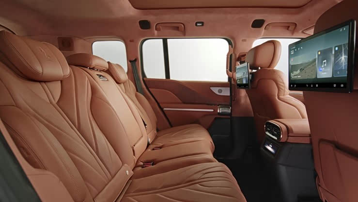 标配智能随动座椅、五屏联动，详解仰望U8内饰配置精髓_车家号_发现车生活_汽车之家