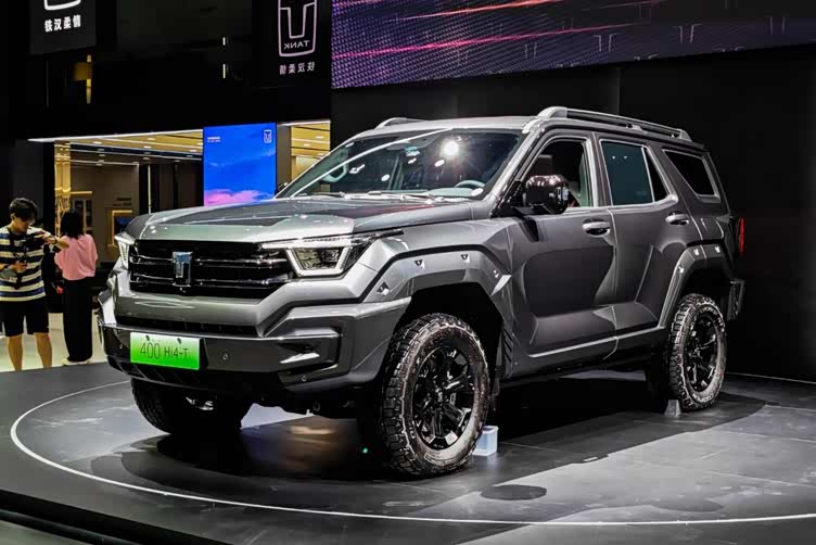 2023成都车展探馆：实拍坦克400 Hi4-T_车家号_发现车生活_汽车之家