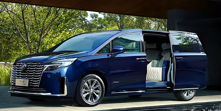 新款别克GL8正式上市！31.79万元起，改变不大为何越卖越贵？_车家号_发现车生活_汽车之家