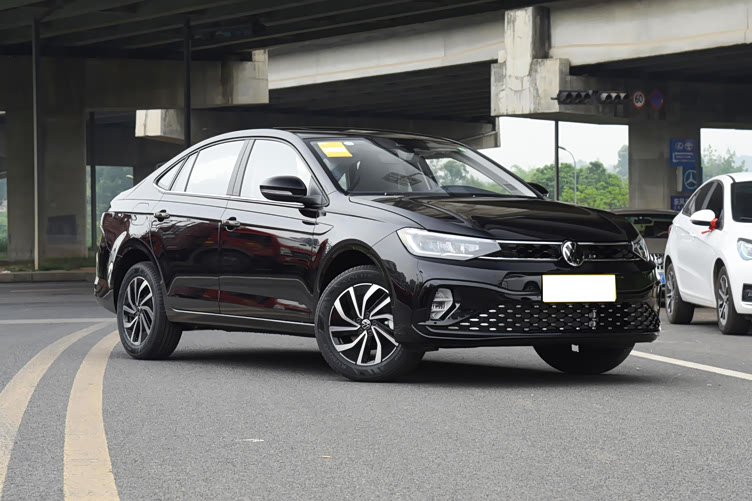 大众朗逸新锐售9.999万元起，配1.5L+6AT变速箱，家用到底怎么样_车家号_发现车生活_汽车之家