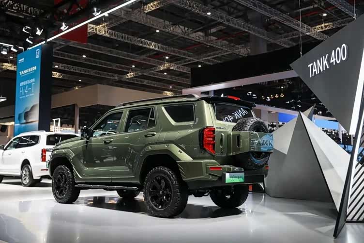 机甲+科技，坦克400Hi4-T成为越野新能源车型浪潮的引领者_车家号_发现车生活_汽车之家