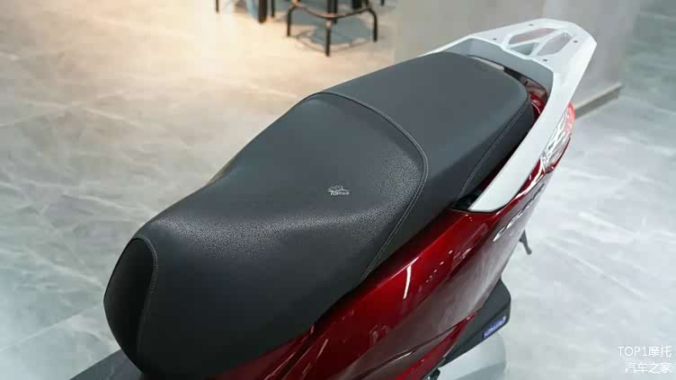 本田LEAD125实车解读，座桶比PCX还大，还有水冷四气门发动机_车家号_发现车生活_汽车之家