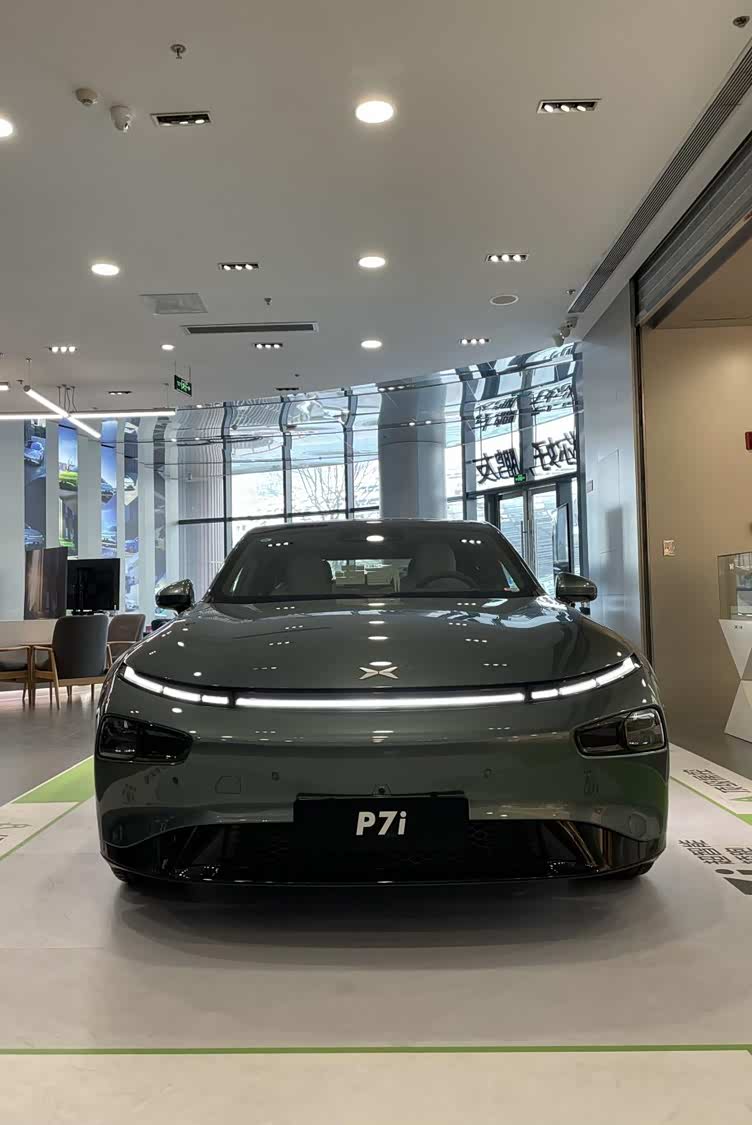 全面进化，小鹏P7i“卷”出新高度丨探店_车家号_发现车生活_汽车之家