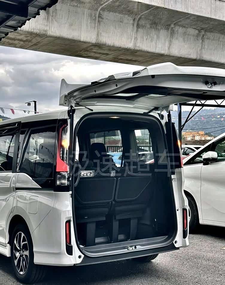 本田STEPWGN海外实拍，升级1.5T涡轮动力，7座大空间相当实用_车家号_发现车生活_汽车之家