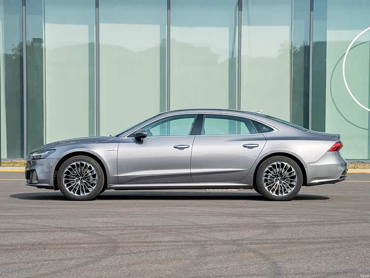 稳扎稳打还是年轻运动 奥迪A6L和A7L如何选？_车家号_发现车生活_汽车之家