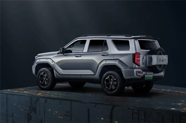 28.5万元起！坦克400 Hi4-T预售价公布，比坦克500更“野”_车家号_发现车生活_汽车之家