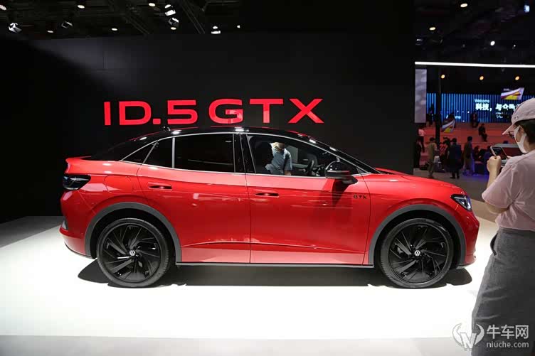2023上海车展：小众但有趣的大众 实拍大众ID.5 GTX、ID.Buzz_车家号_发现车生活_汽车之家