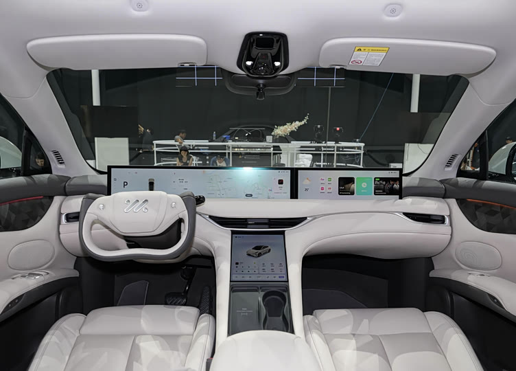 2023成都车展 智己LS6首发亮相 配800V高压快充 售价或在20-30万_车家号_发现车生活_汽车之家