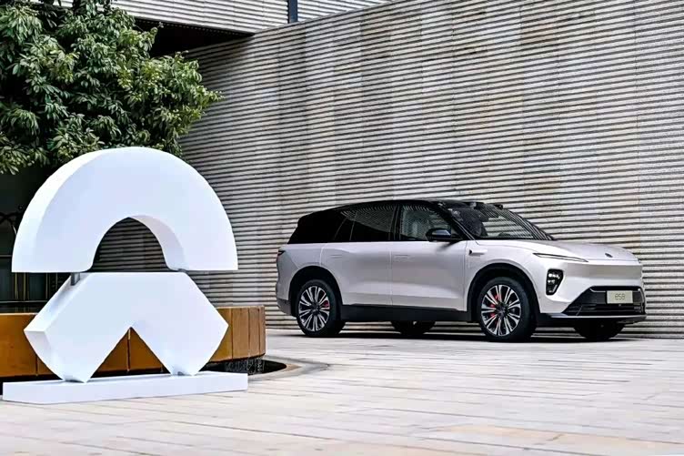 ES8全系增配，6月28日交付！好消息不断，蔚来下半年再度雄起？_车家号_发现车生活_汽车之家