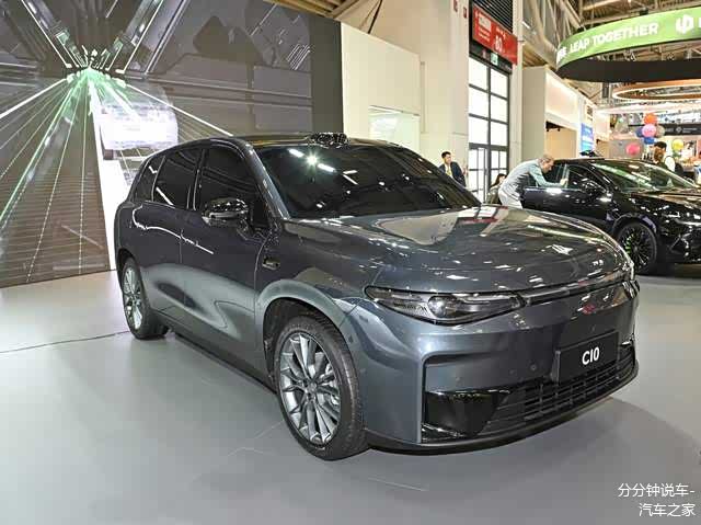 理想L7平替？零跑C10发布，中大型SUV，5座/6座可选，高压超快充_车家号_发现车生活_汽车之家