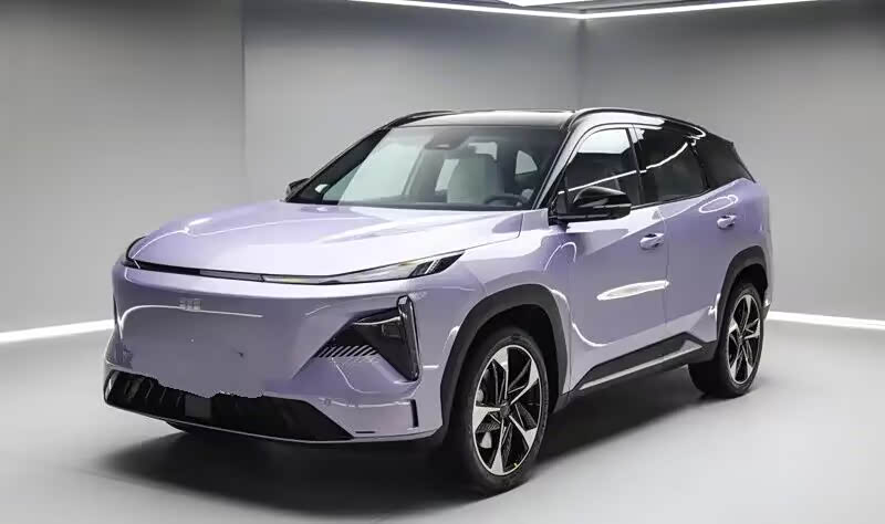 【文章】【搭载1.5T插电式混合动力系统 吉利银河L7将于今日上市】吉利银河L7定位于紧凑级SUV，整车尺寸为4700/1905/1685mm，主要竞争对手就是比亚迪宋PLUS DM-i，此前 ...