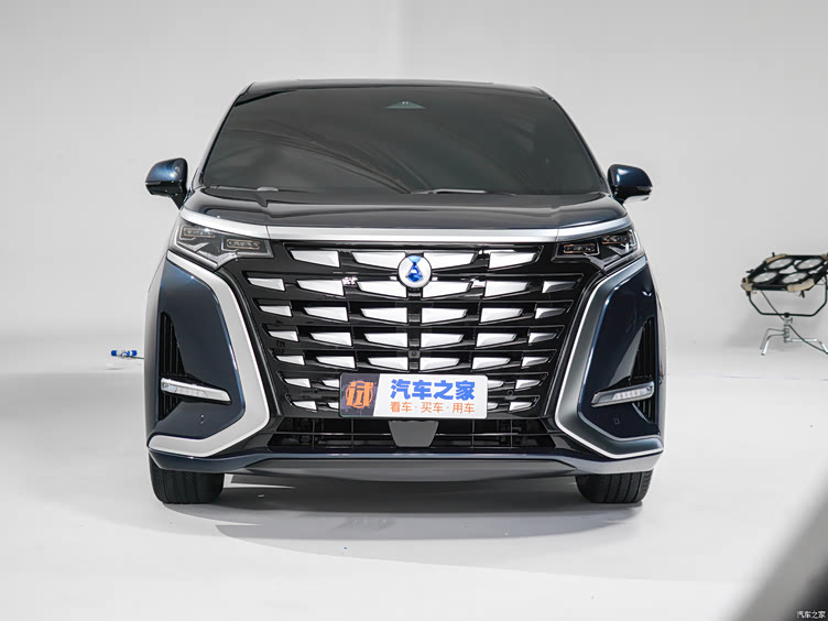 腾势D9 EV 2022款 DM-i 970 四驱旗舰型官方指导价44.58万元_车家号_发现车生活_汽车之家