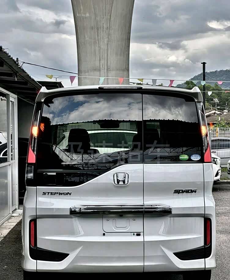 本田STEPWGN海外实拍，升级1.5T涡轮动力，7座大空间相当实用_车家号_发现车生活_汽车之家