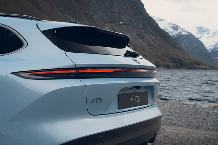 轿瓦同价的蔚来ET5旅行，能不能成为瓦罐迷的第一台电动车？_车家号_发现车生活_汽车之家