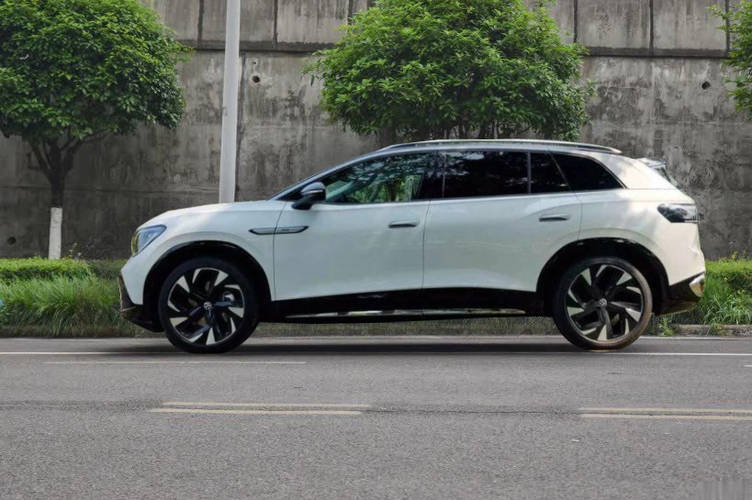 一汽-大众ID6 CROZZ七座大空间更舒心，创新配置灵活便捷_车家号_发现车生活_汽车之家