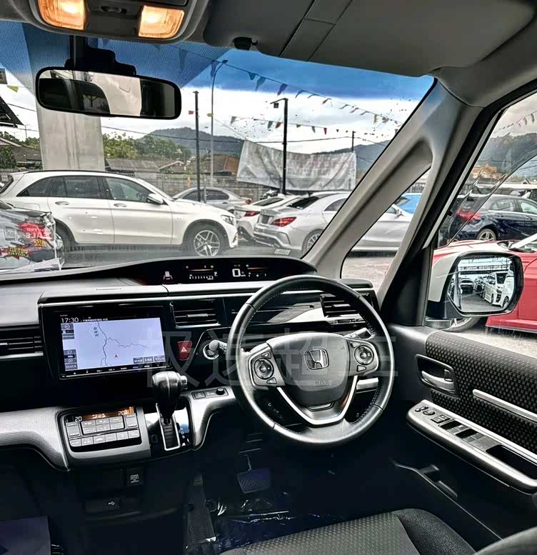 本田STEPWGN海外实拍，升级1.5T涡轮动力，7座大空间相当实用_车家号_发现车生活_汽车之家