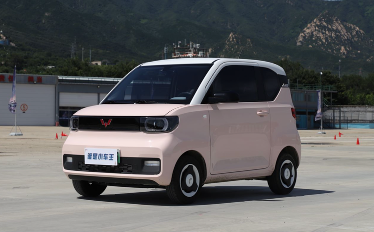 实拍五菱宏光MINIEV：续航120km！造型时尚灵动 城市代步车首选？_车家号_发现车生活_汽车之家