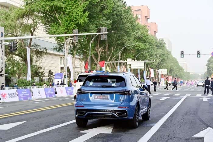 18.38万元起，新红旗HS5携手马拉松赛事荣耀上市_车家号_发现车生活_汽车之家