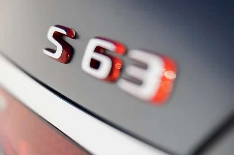 搭载4.0T V8插混系统，梅赛德斯-AMG S63 E Performance官图发布_车家号_发现车生活_汽车之家
