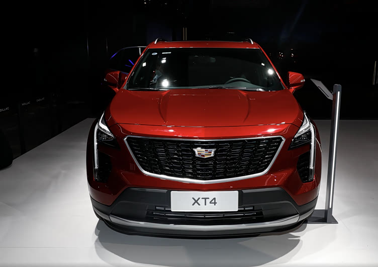 新款凯迪拉克XT4上市，它能否打动年轻消费者？_车家号_发现车生活_汽车之家