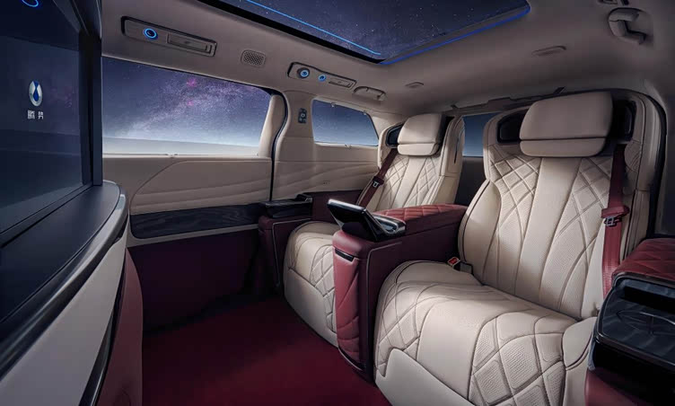 惊艳！腾势D9 PREMIER创始版四座亮相上海车展_车家号_发现车生活_汽车之家