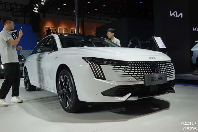 2023成都车展丨全系标配1.8T发动机 新款东风标致508L亮相_车家号_发现车生活_汽车之家