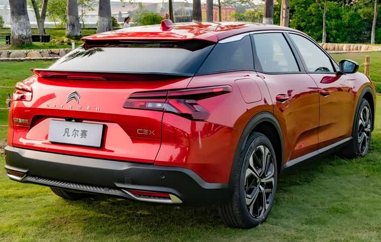 14.57万起，东风标致408X预售开启，选凡尔赛C5X还是它？_车家号_发现车生活_汽车之家