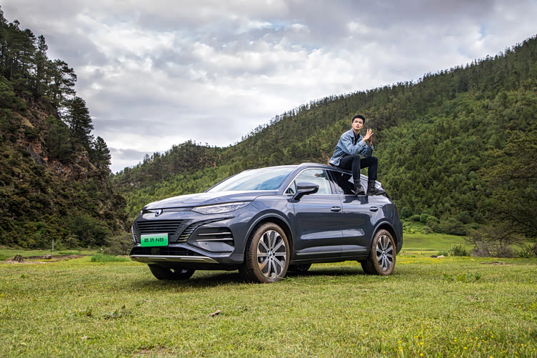 30万级国产最强混动SUV来了！零百4.3S续航1000km，带1.5吨拖车钩_车家号_发现车生活_汽车之家